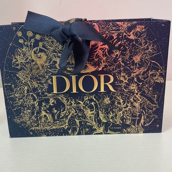 Accessories | Dior Giveaway Like This Listing Stay In My Show 80 Value ...
